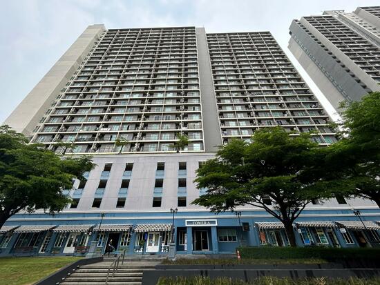 Chapter One Modern Dutch : แชปเตอร์วัน โมเดิร์นดัชต์, กรุงเทพ, ราษฎร์ ...