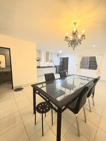 Hometown Sriracha, Chon Buri, Sriracha-Nongyaibu Road, Surasak, Si ...