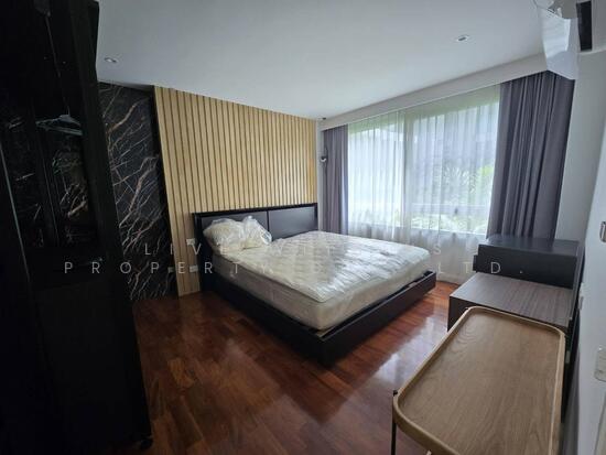 49 Plus : 49 พลัส, กรุงเทพ, ซอยสุขุมวิท 49, คลองตันเหนือ, วัฒนา ...