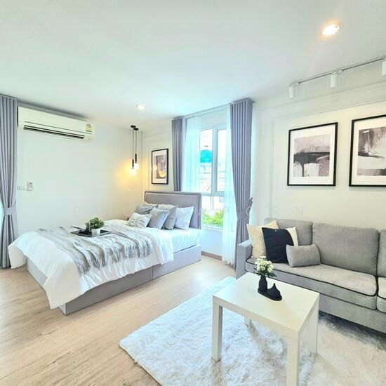 Regent Home 13 : รีเจ้นท์ โฮม 13, กรุงเทพ, 424 ซอย สุขุมวิท 93, บางจาก ...